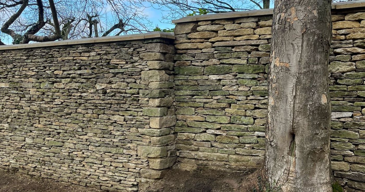Stone Wall Building Techniques - Collingtree Stonemasons